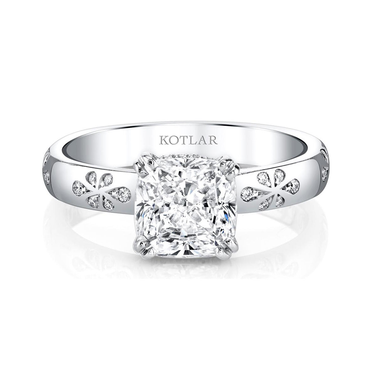 Artisan Pave Floral Diamond Ring | Schwarzschild Jewelers